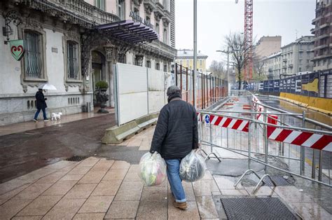 Eurostat 1 italiano su 4 a rischio povertà o esclusione sociale