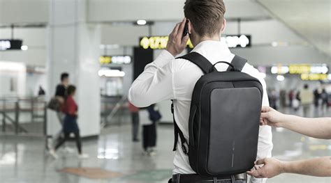 Historia De La Mochila Sus Inicios Y Uso Como Regalo