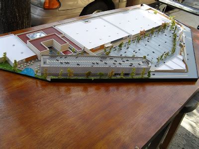 Maqueta De Centro Comercial