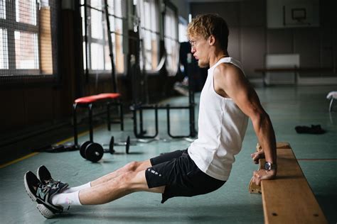 7 Best Tricep Exercises With Dumbbells For Men