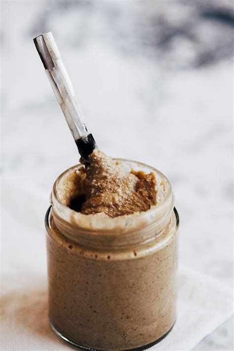 CREMA DE CACAHUETE CASERA VEGANA Y FÁCIL