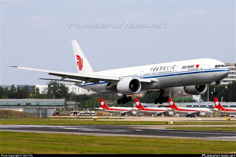 B 2035 Air China Boeing 777 39LER Photo By CES FAN ID 1611252