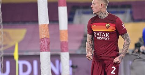 Roma Cagliari Le Pagelle Dei Quotidiani Super Karsdorp Ibanez