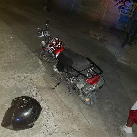 Auto impacta a motociclista y se da a la fuga en Gómez Palacio El