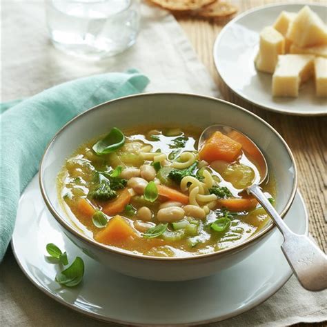 Recetas De Sopas Reconfortantes De Cebolla Minestrone De Pollo