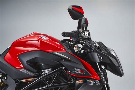 Soi Chi Ti T Si U Naked Bike Phi N B N R Mv Agusta Brutale Rs