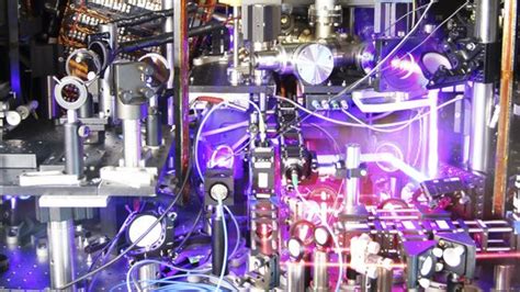 Welt der Physik Grundlage für Atomkernuhr gelegt