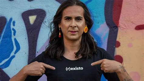 Candidata à prefeitura Duda Salabert PDT vota em Belo Horizonte MG