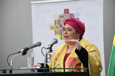 ABI Ministra de la Presidencia a los cívicos Es momento de avanzar