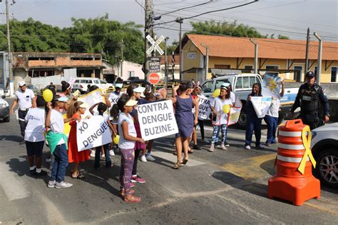 DENGUE E MAIO AMARELO SÃO TEMAS DURANTE AÇÃO EDUCATIVA EM ESCOLAS DE