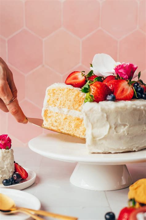 The BEST Gluten Free Vanilla Cake 1 Bowl Minimalist Baker Recipes