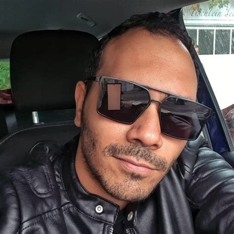 Stream Omar Mohamed Music Listen To Songs Albums Playlists For