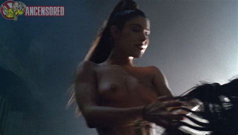 Naked Valentina Vargas In Street Of No Return