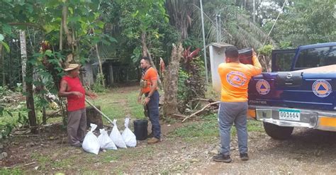 Radio Reforma Se Oye On Twitter Entregan Ayuda Humanitaria A Las