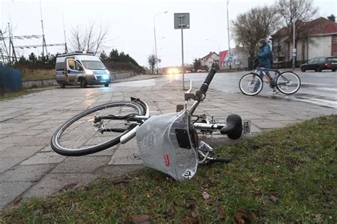 Potrącenie 76 letniej rowerzystki w Szczytnie Szczytno