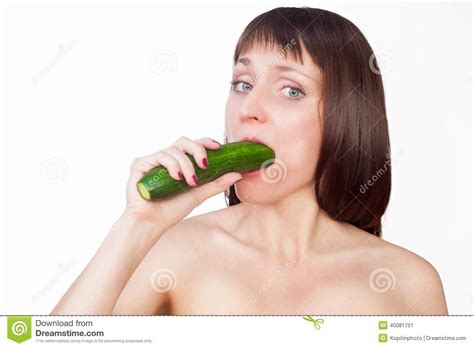精液を食べる女性の写真 美しいポルノ写真
