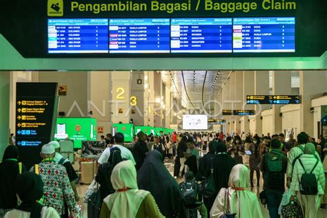 Arus Balik Libur Tahun Baru 2024 Di Bandara Soeta ANTARA Foto