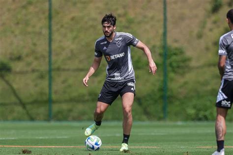 Igor Rabello é liberado pelo DM do Atlético MG e já pode voltar a jogar