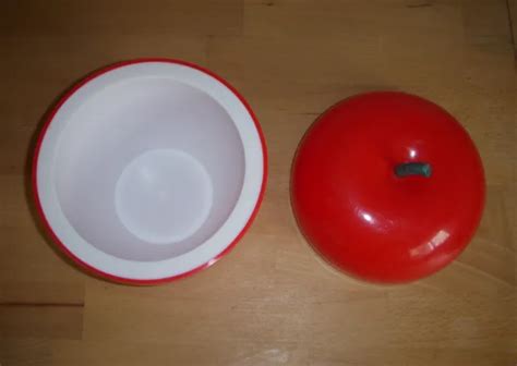 ANCIEN SEAU BAC à GLAÇONS en forme de POMME DE COULEUR ROUGE ANNEES