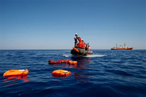 Shipwreck Leaves Four Tunisia Migrants Dead Seven Missing
