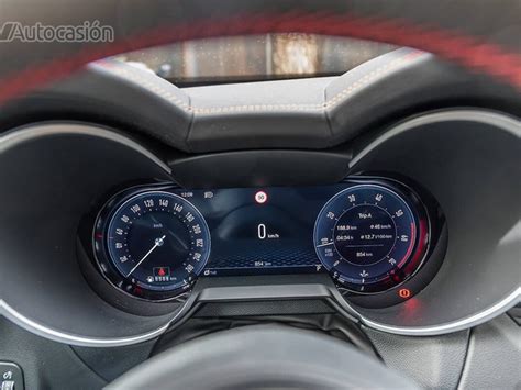 Primer contacto con el renovado Alfa Romeo Stelvio 2023 Autocasión