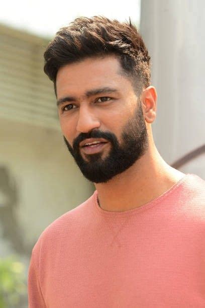 Pin by 𝙨𝙖𝙣𝙖𝙢 on Vicky Kaushal Men new hair style Very short hair men