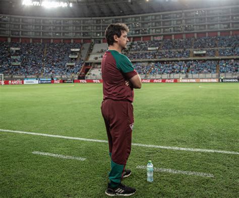 Ap S Estreia Vit Ria Na Libertadores Diniz Exalta Atua O Do
