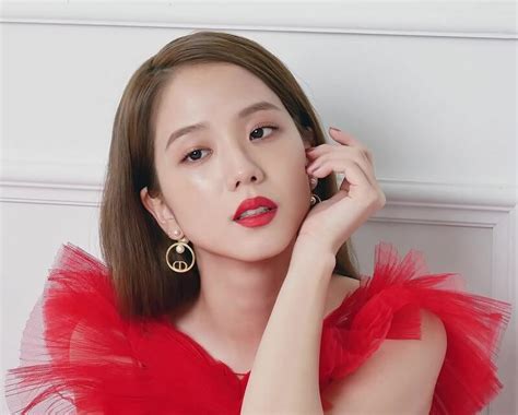 Gái Xinh Đẹp Mu Lông Sự Quyến Rũ Tự Nhiên Và Phong Cách