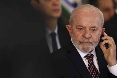 Lula Sofre Acidente Em Casa Tem Ferimento Leve E Cancela Viagem