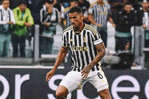 Juventus Brutte Notizie Dallinfermeria Rientro Rinviato Per Danilo