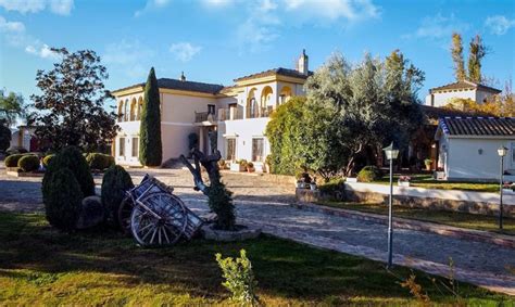 Así es Cetrina la finca de Enrique Ponce donde se casarán Baltasar