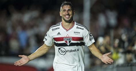 São Paulo pode ficar sem Calleri Jogador recebe sondagens do exterior
