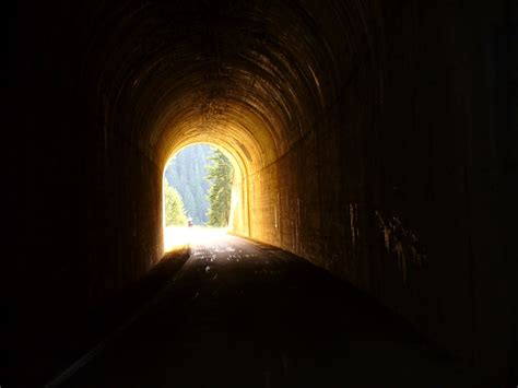 A Luz No Fim Do Tunel