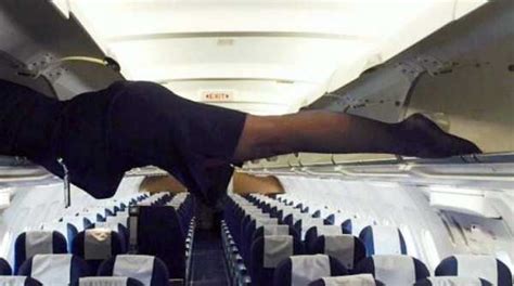 Flight Attendants Caught In Naughty Positions KLYKER