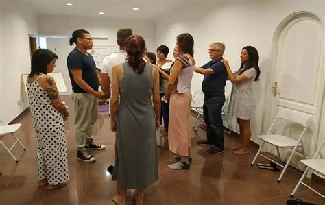 Constelaciones Familiares Grupales Cómo funcionan