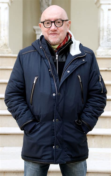 Photo L acteur et réalisateur Michel Blanc pose pour le Film Docteur
