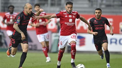 Brest R Silie Le Contrat De Youcef Bela Li