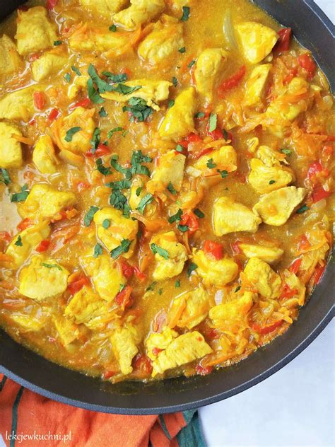 Potrawka z kurczaka z kurkumą i marchewką Chicken Stew with Turmeric