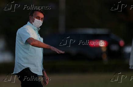 Folhapress Fotos Bolsonaro Conversa Apoiadores No Jardim Do