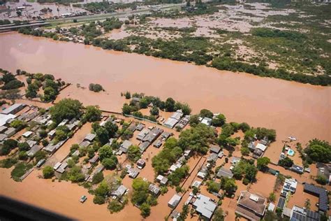 Prefeitura de Porto Alegre divulga fotos de enchente pelo Guaíba veja