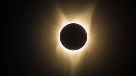 Eclipse solar 2023 en CDMX horarios por alcaldía y todo lo que debes