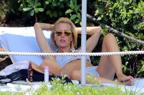 Gillian Anderson Nude Leaked Photos And Topless Sex Scenes