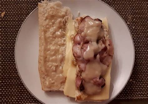 Bocadillo De Pollo Queso Bacon Y Salsa Al Whisky Receta De