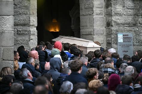 Mort de Thomas dans la Drôme neuf jeunes mis en examen
