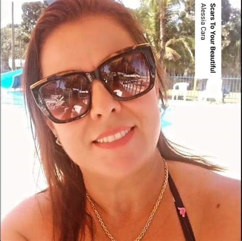 Professora Assassinada A Facadas Dentro De Casa Namorado Preso