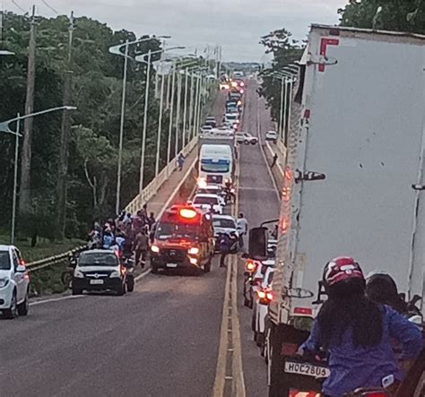 Acidente grave entre 5 veículos na Ponte do Rio das Mortes deixa