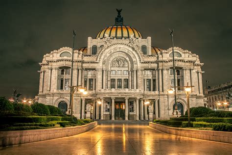 Visita El Palacio De Bellas Artes Magaz Inn