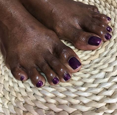 The Best Nail Polish Colors For Dark Skin Feet In Dark Skin