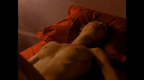 Coralie revel sabrina seyvecou blandine bury choses secretes корали