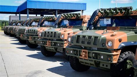 Exército envia blindados para a fronteira do Brasil Venezuela e a